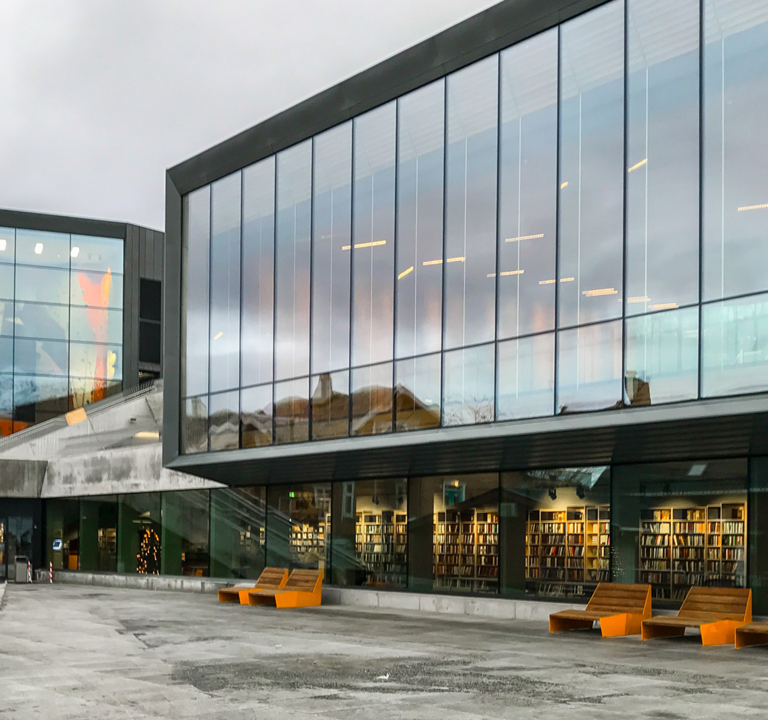 Ulstein Library - includi